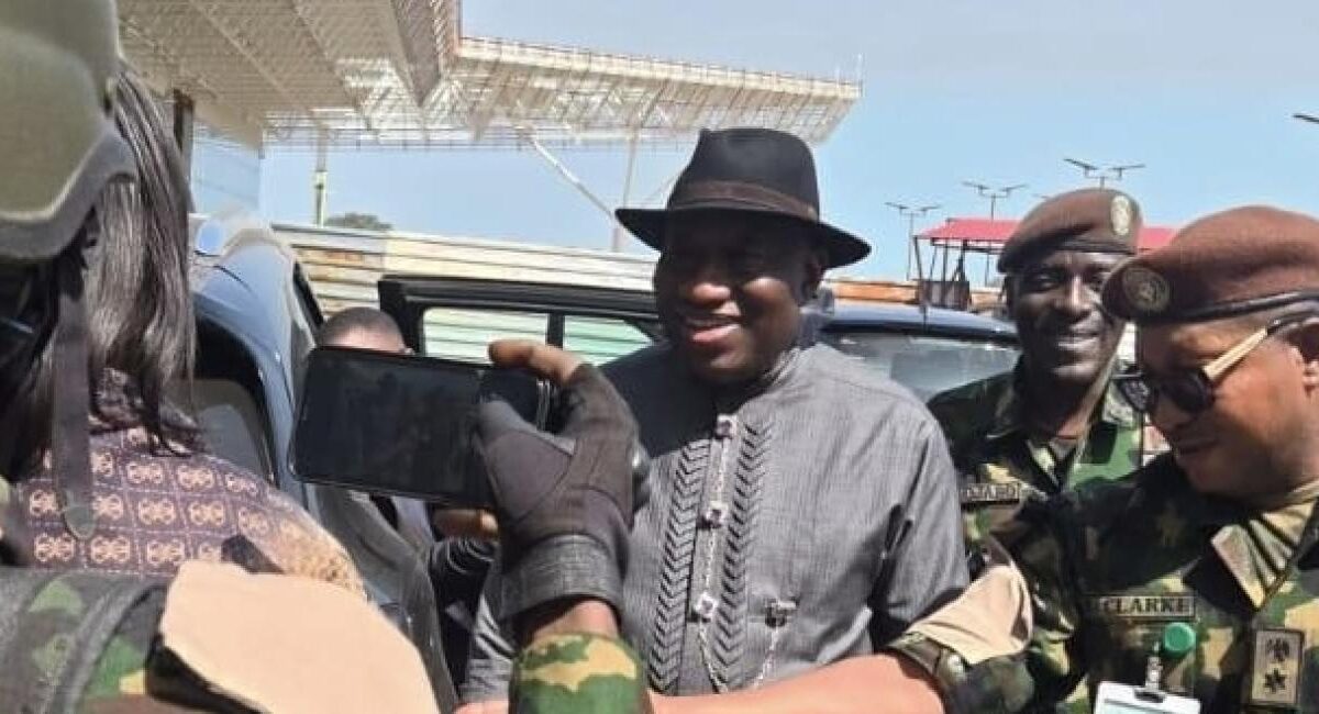 Ex-President Goodluck Jonathan, Arrives Abuja After Safe Evacuation ...